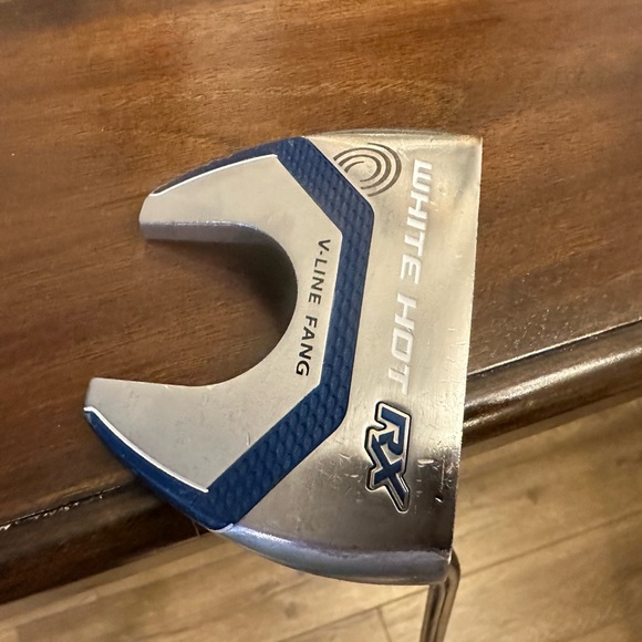 Odyssey | Other | Odyssey White Hot Rx Vline Fang Putter Odyssey Putter ...